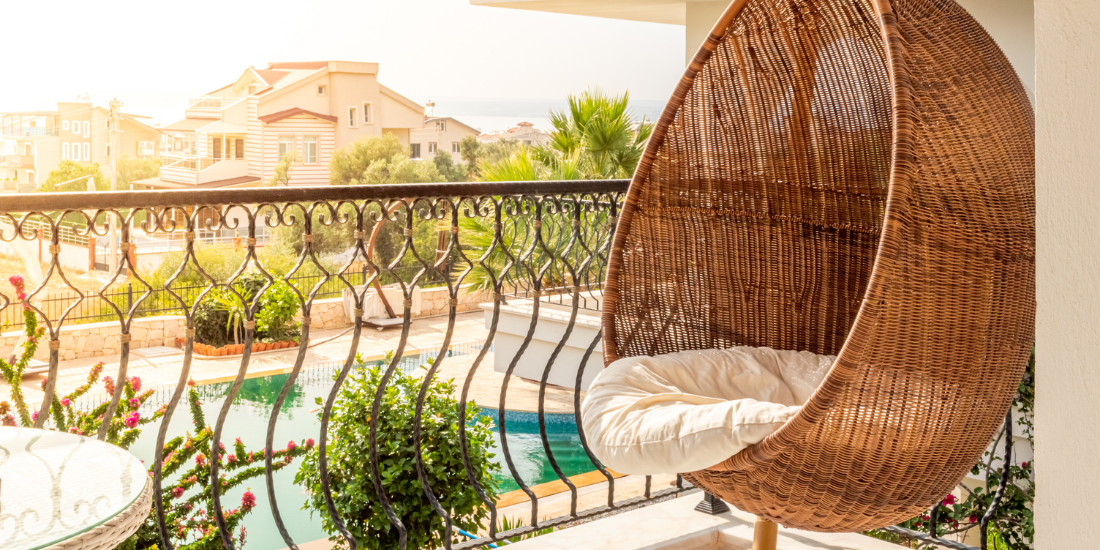 25 Practical and Creative Balcony Storage Solutions Ideas – All About Tidy